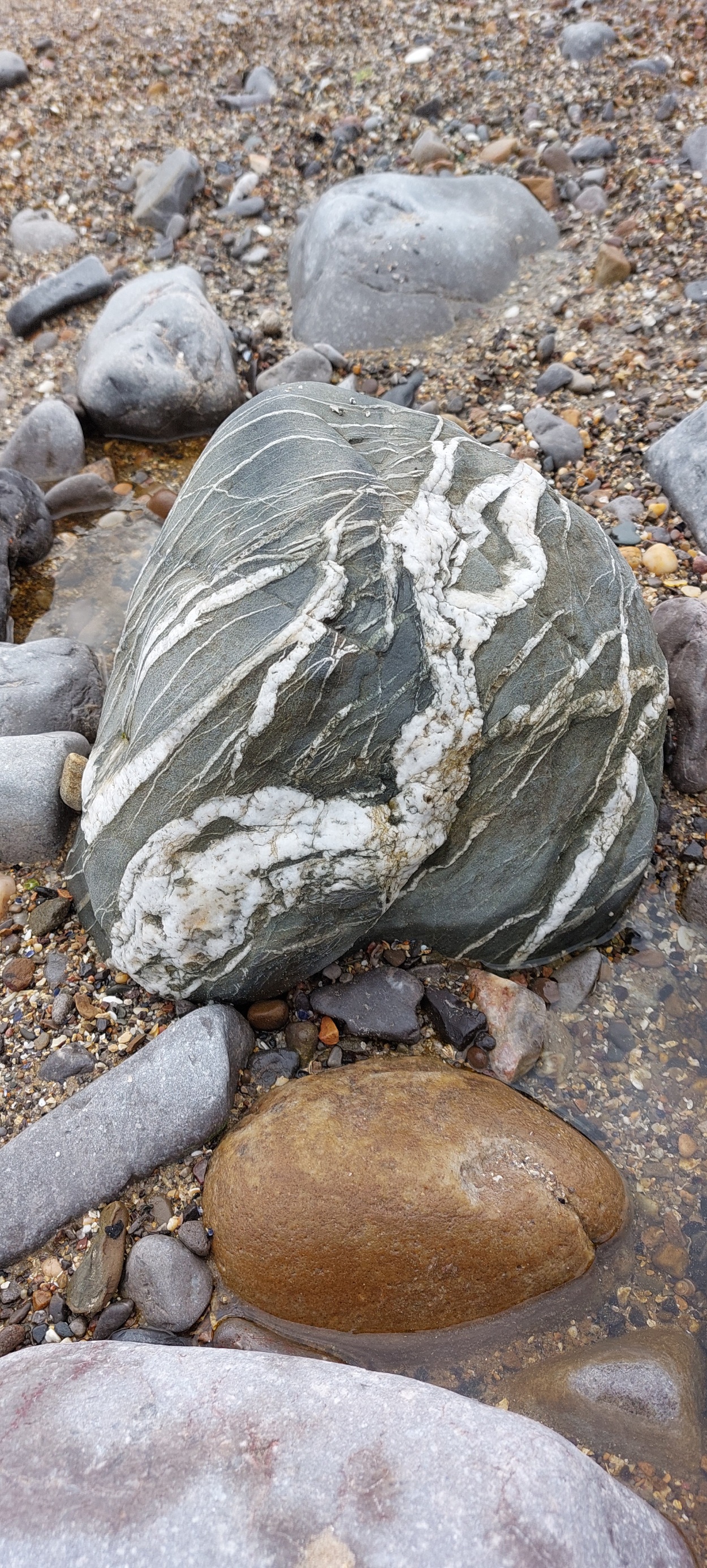 stones know | Stella Pierides